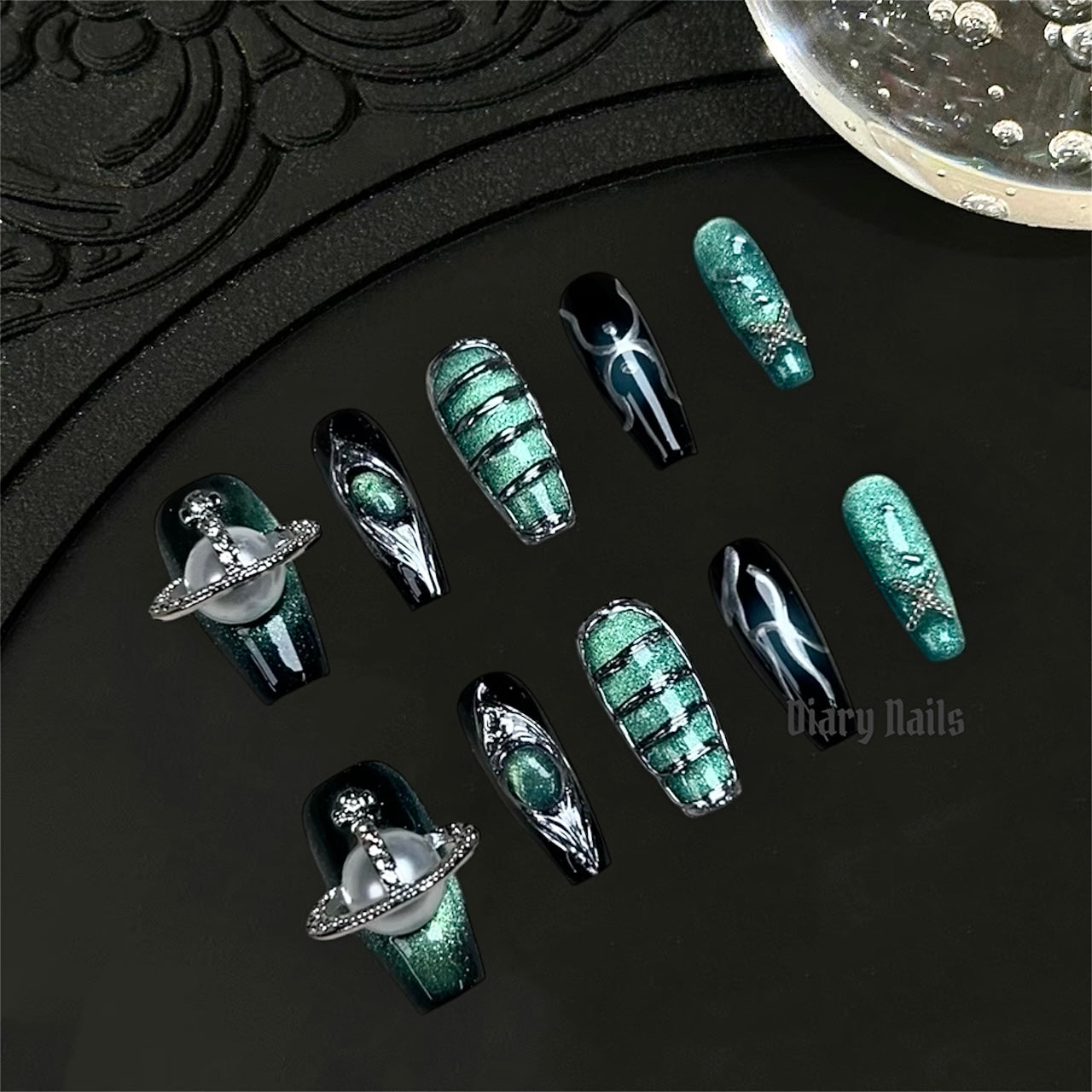 Uranus – Diary Nails