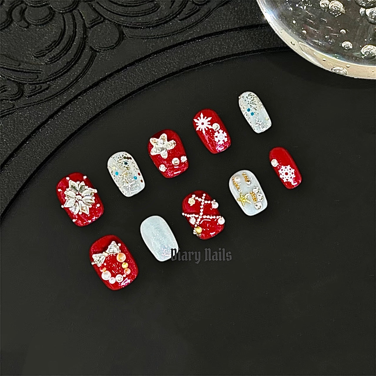 Christmas Eve – Diary Nails