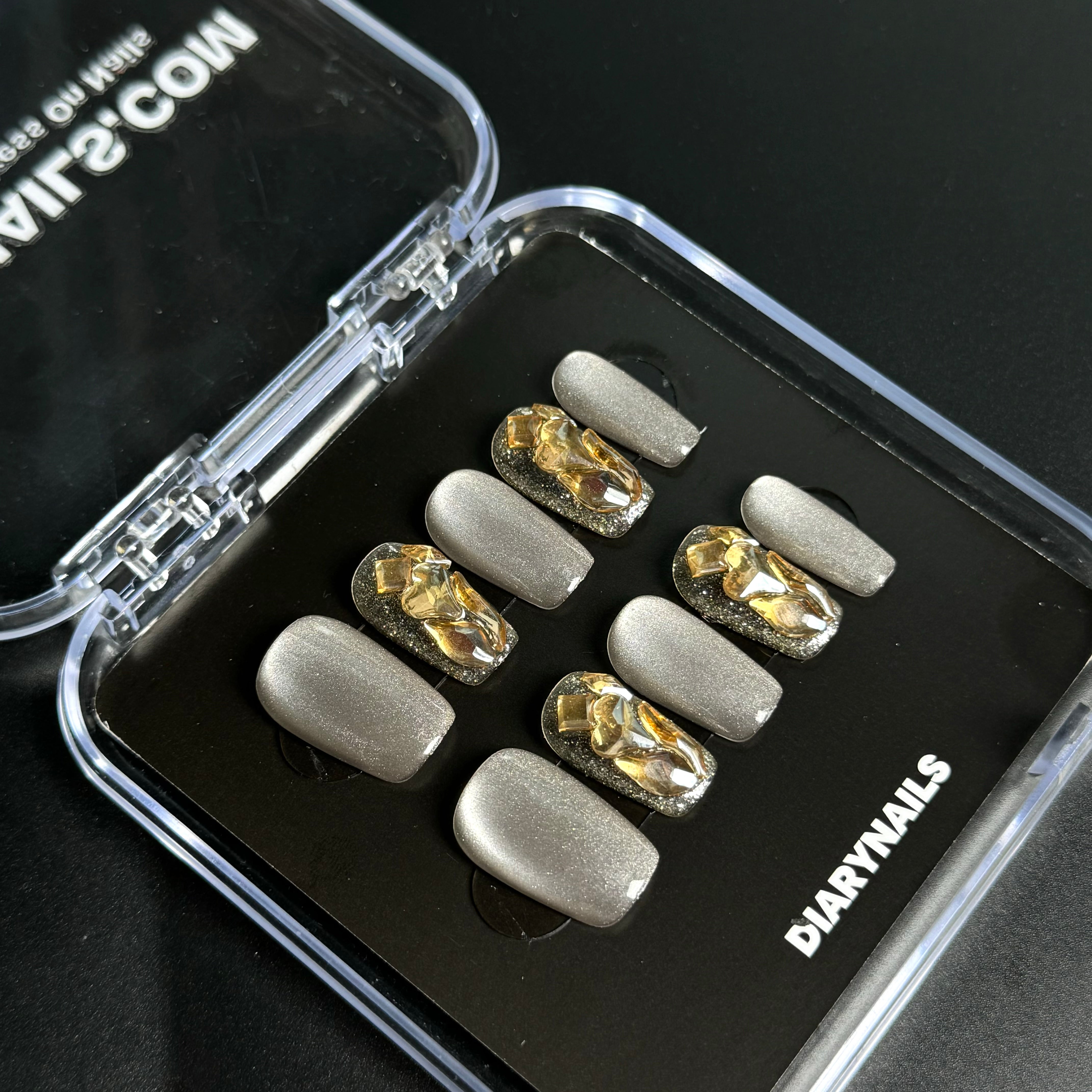 Jewel – Diary Nails