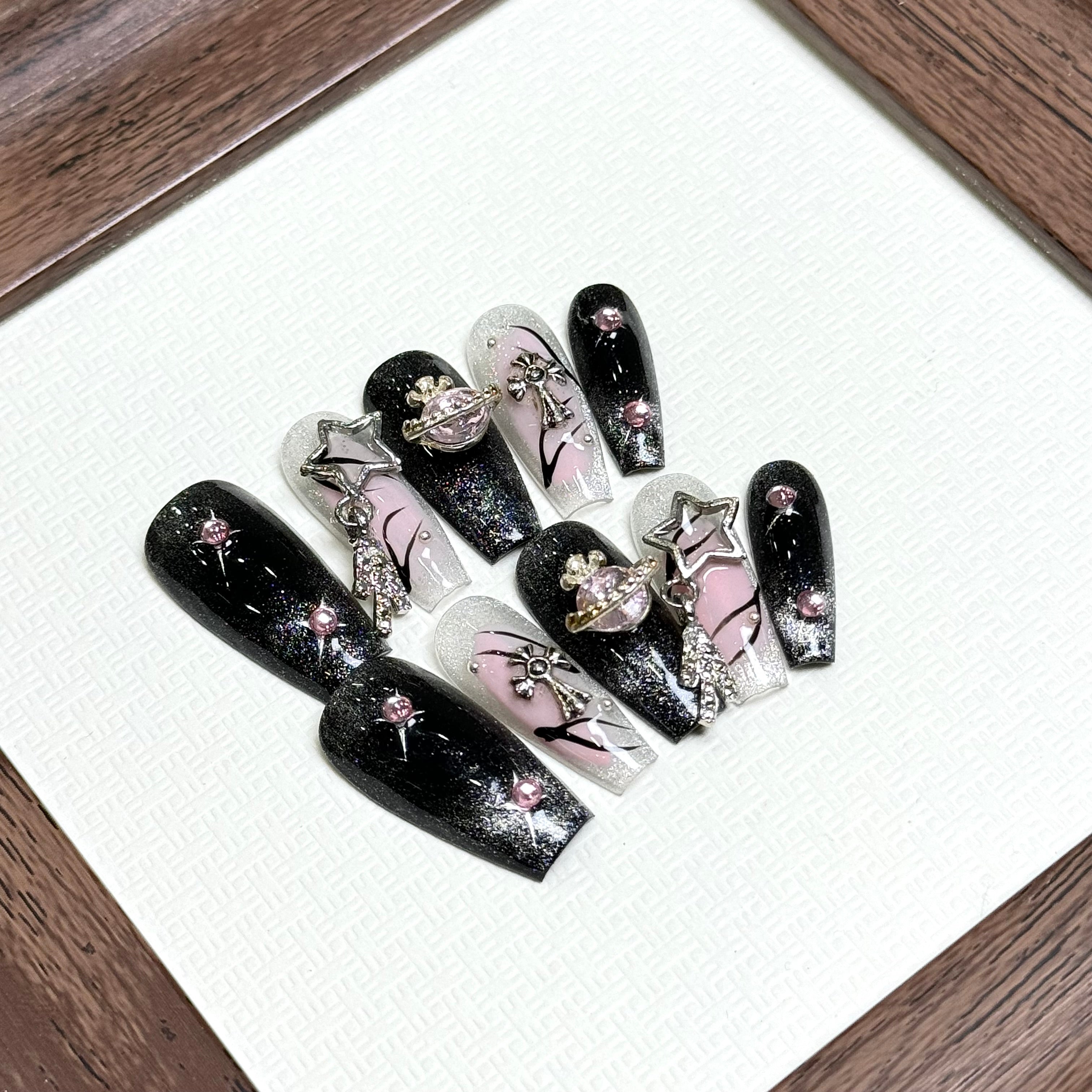 Aella – Diary Nails