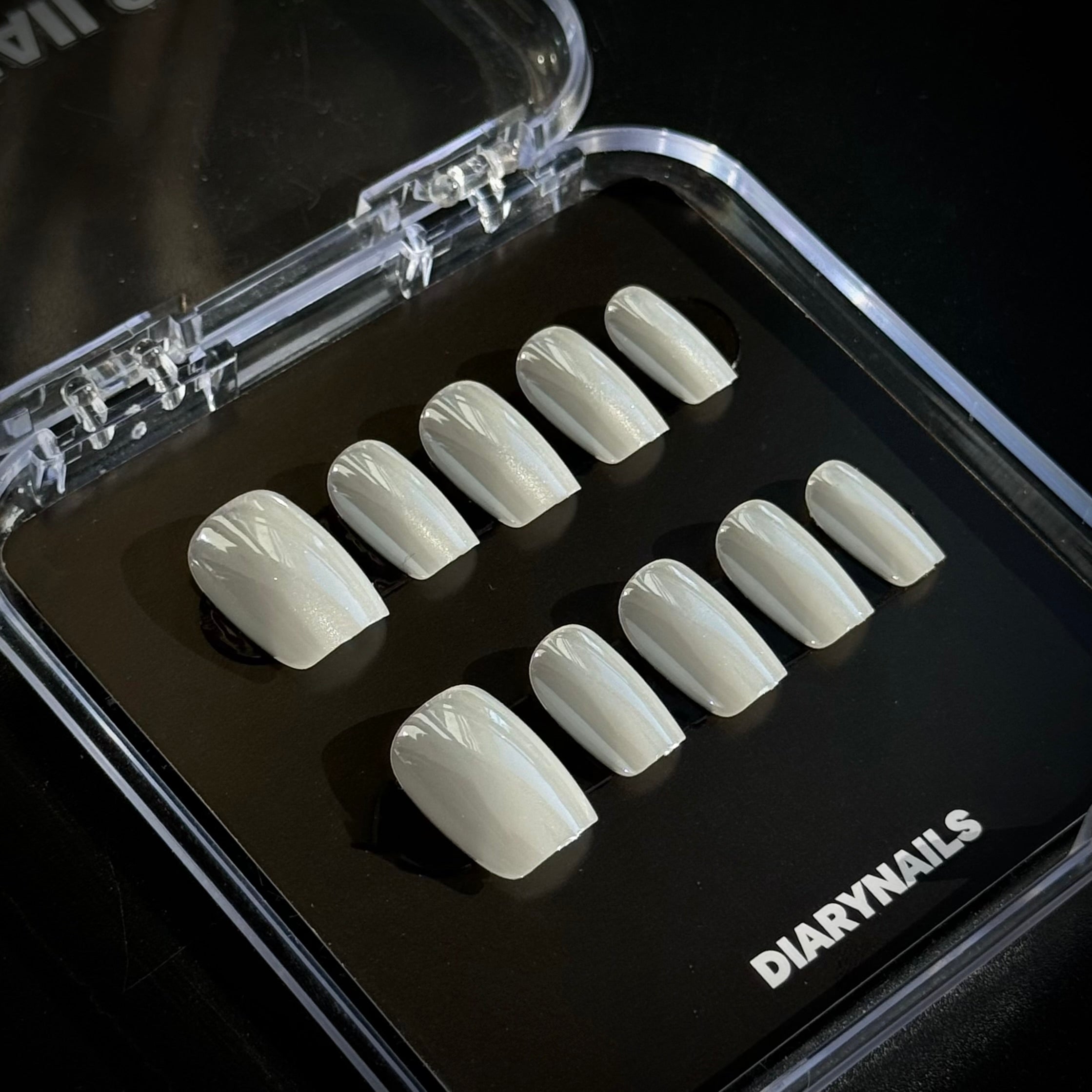 Moonshine – Diary Nails