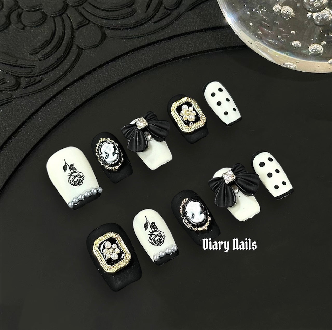Baroque Palace – Diary Nails