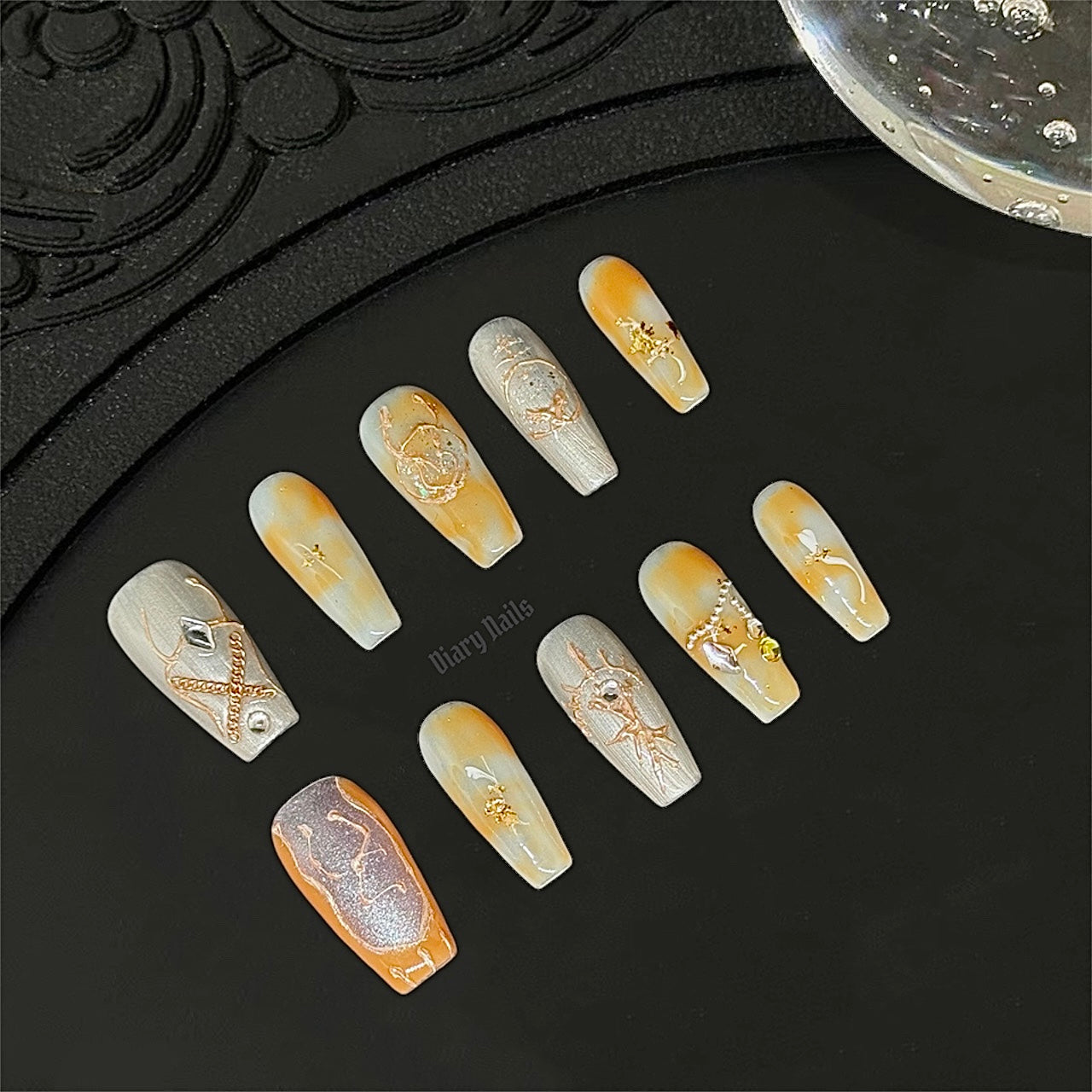 Taurus – Diary Nails