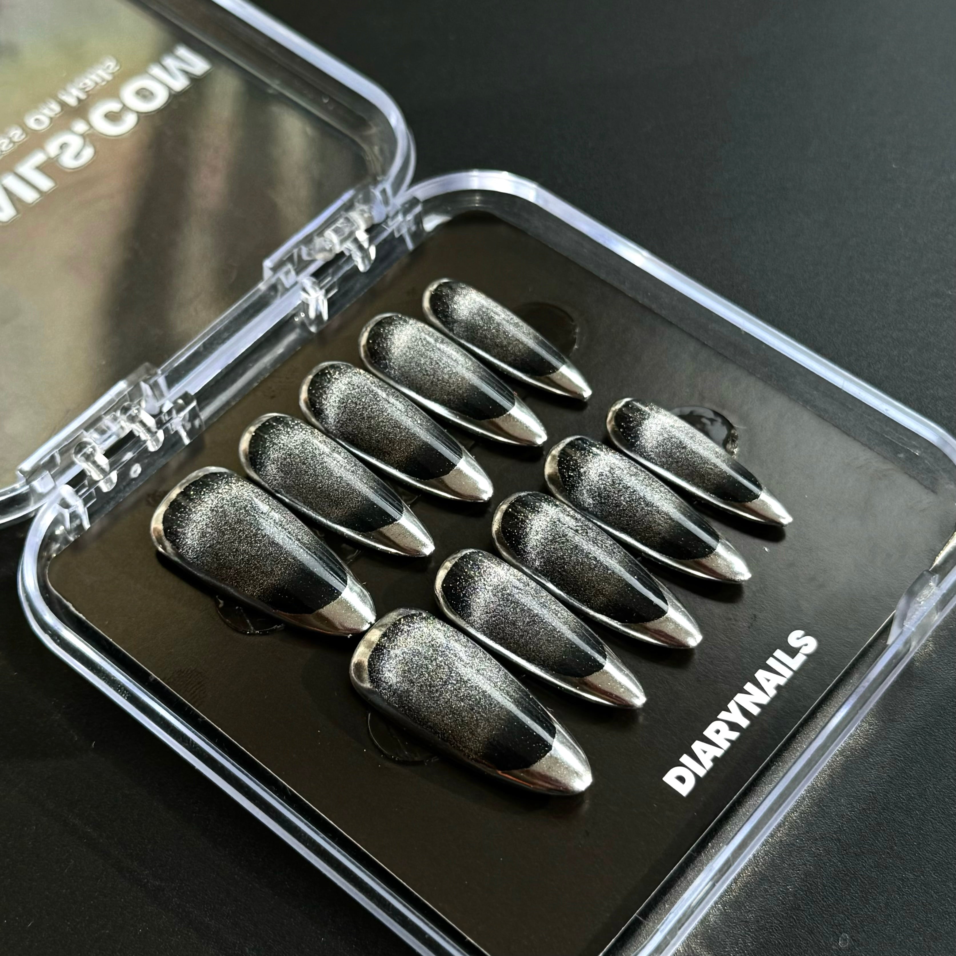 Obsidian – Diary Nails